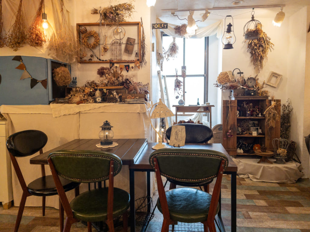 【千葉市花見川区】親子で作り上げるパフェ専門店『cafe tento』さんは幸せのお店！月替わりのアートなパフェが食べられます | 号外NET 千葉市